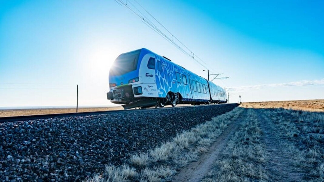 This Sleek New L.A. Commuter Train Is Pollution-Free