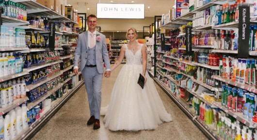 Couple Who Met in the Chips Aisle Returned to the Supermarket For ...