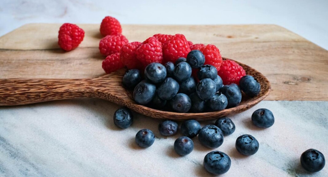 Natural Compound in Grapes and Berries May Aid in Fertility ...