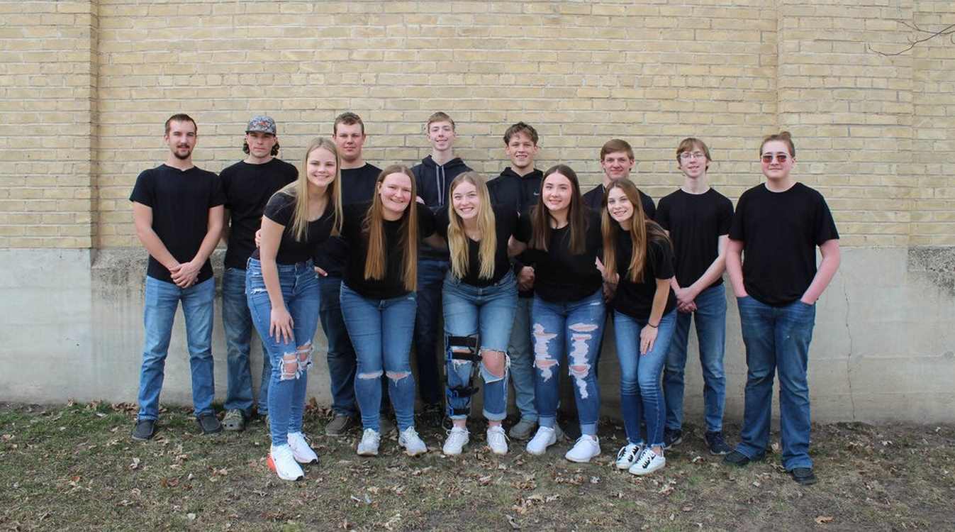 Small Town Tradition Sends off its Graduating Class Every Year with a ...