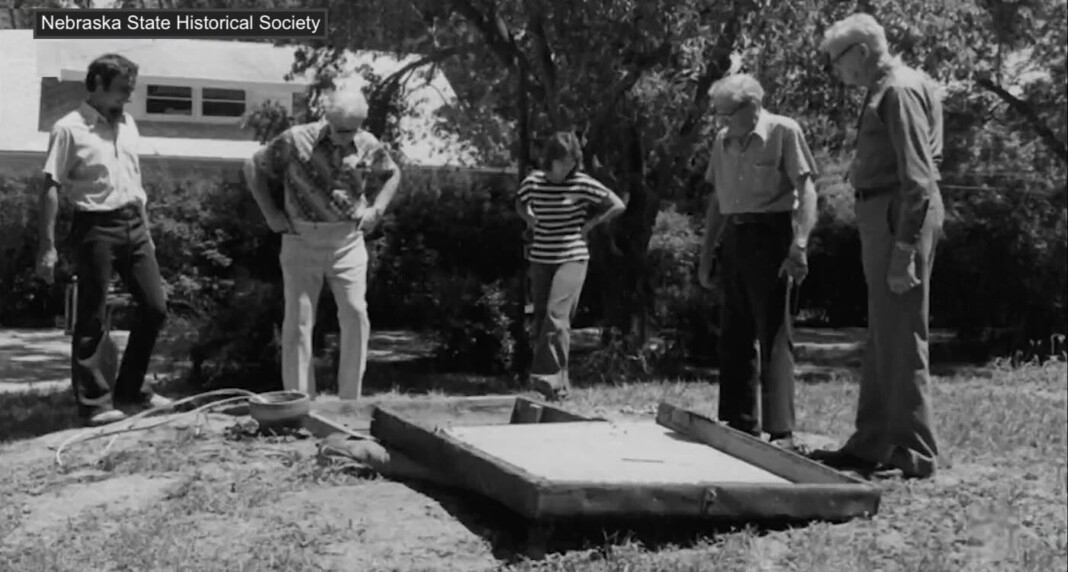 ‘World's Largest’ Time Capsule Opens 50 Years Later –The Vision of One ...