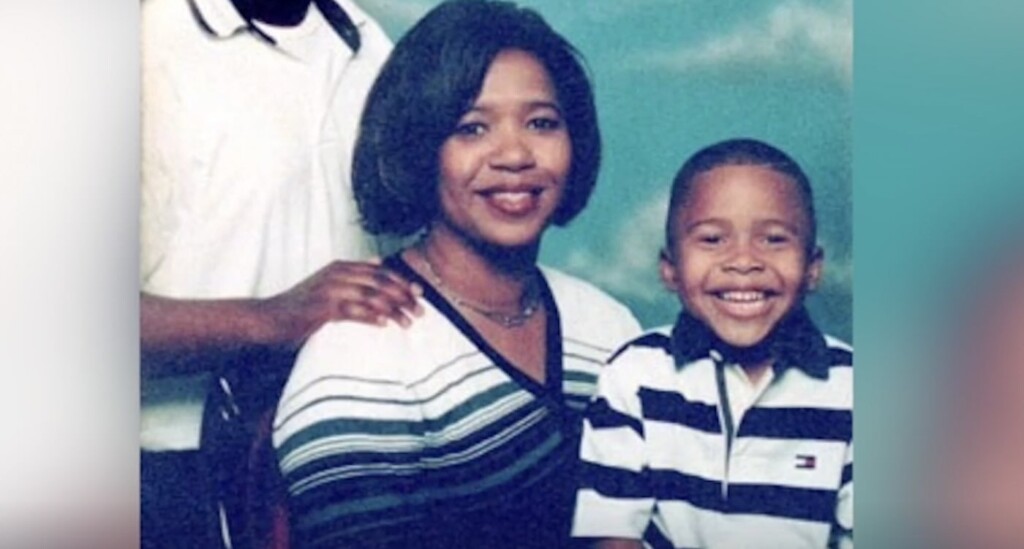 Son Receives 24-Year-old Letter Written by his ‘Hero’ Flight Attendant ...