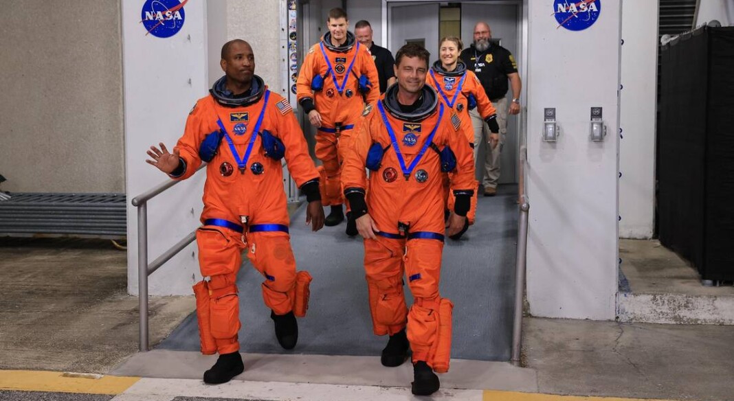 NASA's Artemis 2 Astronauts Say They're Fully Ready for Historic Flight ...