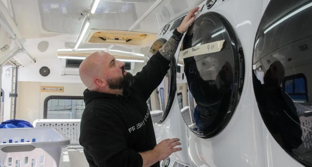 Retired Cop Rehabs Bus into Mobile Laundry: He Now Washes Clothes for ...
