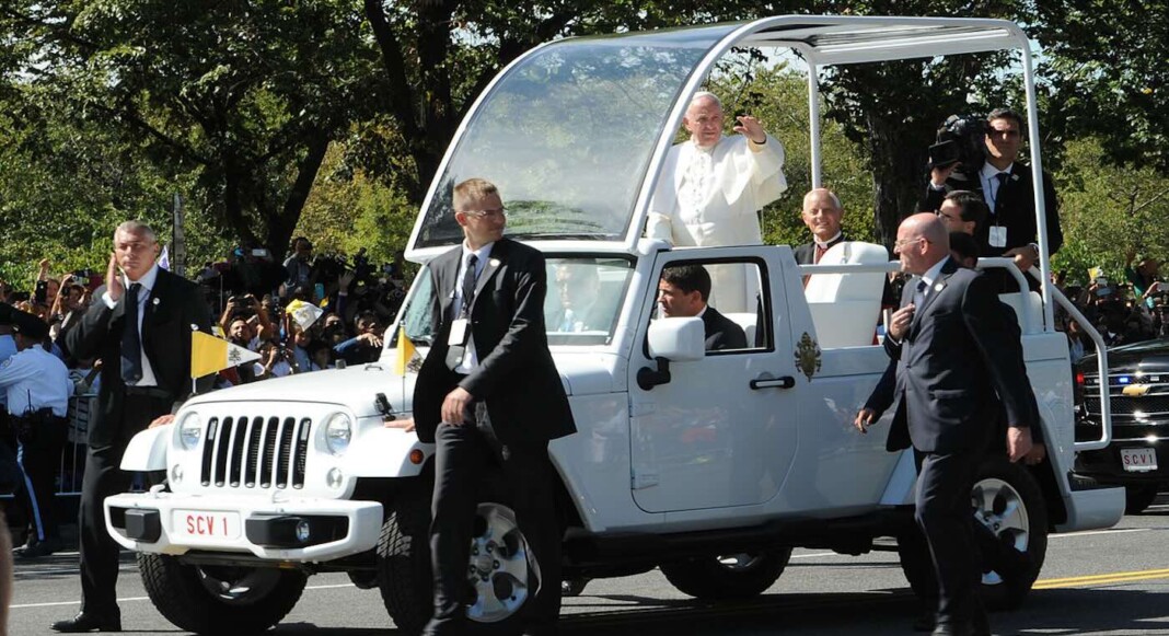 Popemobile Transformed into Mobile Clinic for Gaza Children: Francis ...