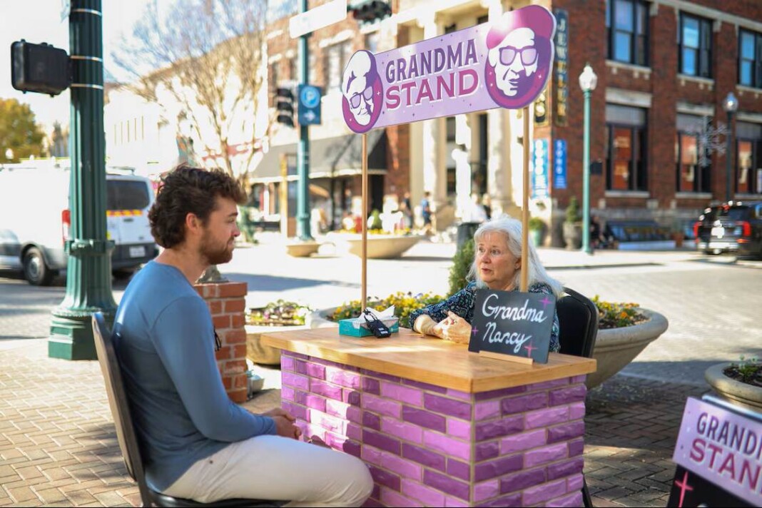 A Volunteer Team of Grandmas Dispense Street-side Wisdom to Those Who ...