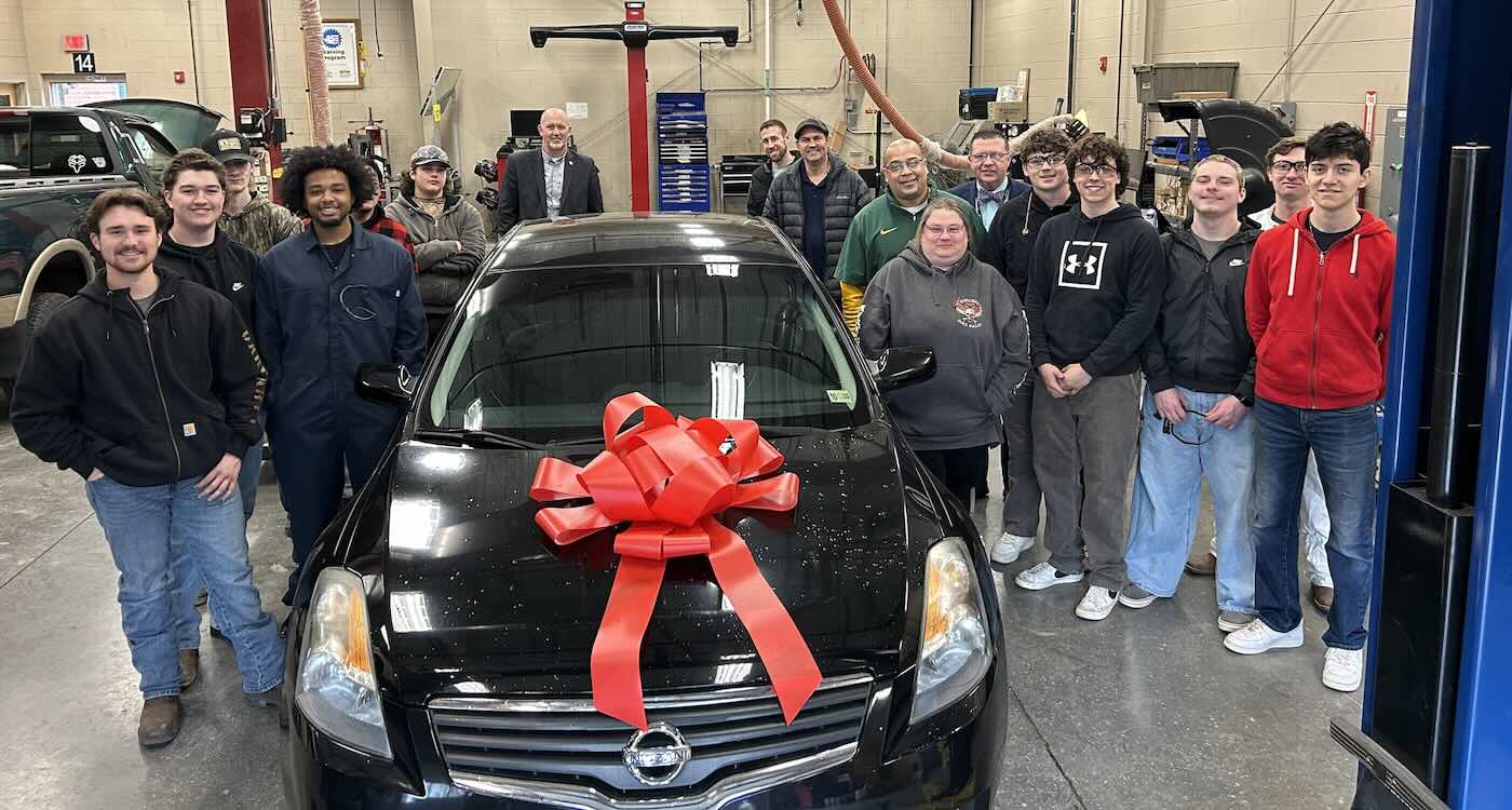 High School Students Repair Cars and Give Them to Single Moms: ‘You’re ...