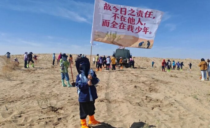 Facing Desertification, Man's Campaign Draws 30,000 Volunteers to Plant ...